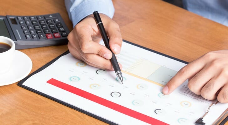 Pros and Cons of Market Neutral Funds - SmartAsset