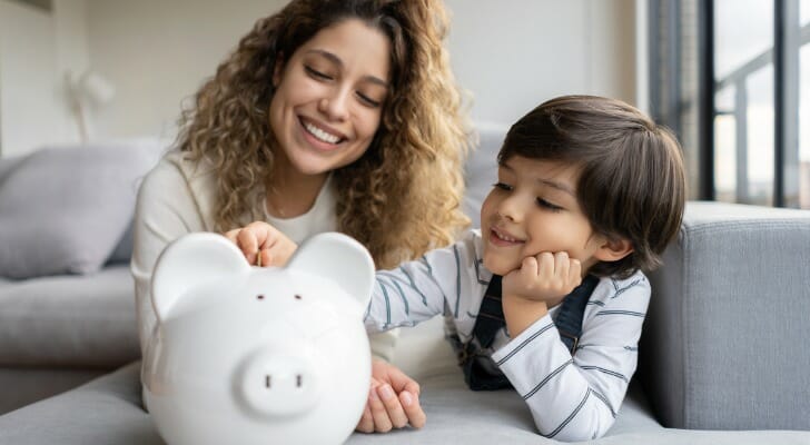 The Saver's Credit: 2022 Rules and Income Limits - SmartAsset