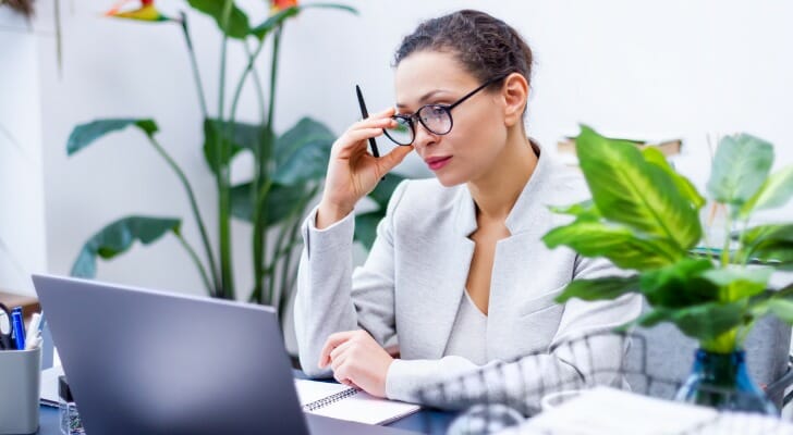 4 Signs It May Be Time to Get a New Financial Advisor