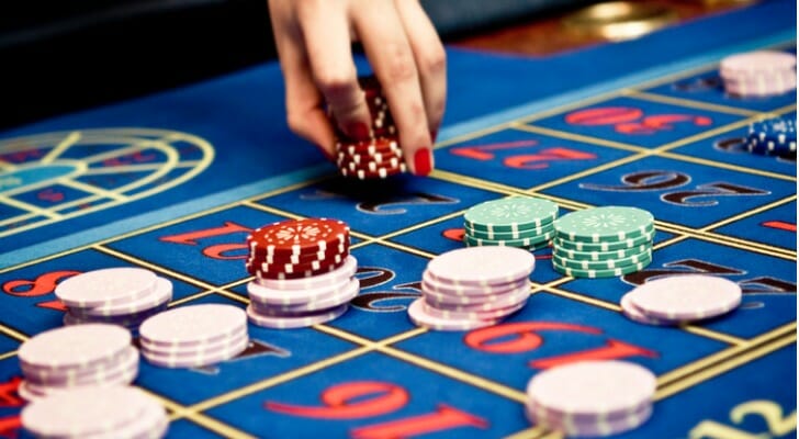 Understanding How the Monte Carlo Method Works - SmartAsset