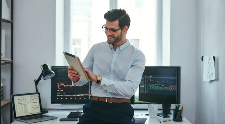 How Day Traders Can Reduce Taxes - SmartAsset