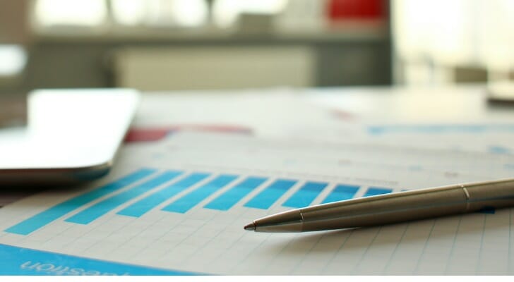 A Comprehensive Guide to Dark Pool Investing - SmartAsset