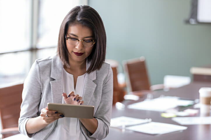 A Guide to Financial Advisor Compensation Models - SmartAsset