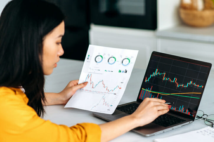 How Does Compound Interest Work With Stocks? - SmartAsset