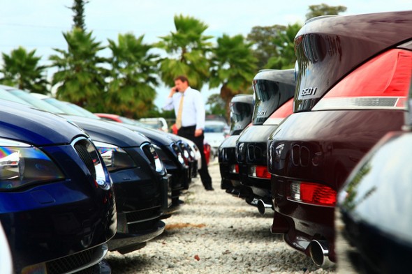 How Accurate Are Car Dealership Reviews? | SmartAsset.com