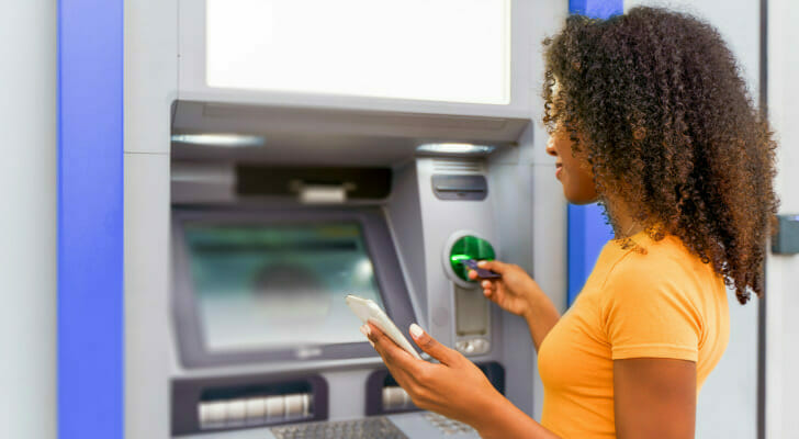 How to Use an ATM: Step-By-Step Guide - SmartAsset