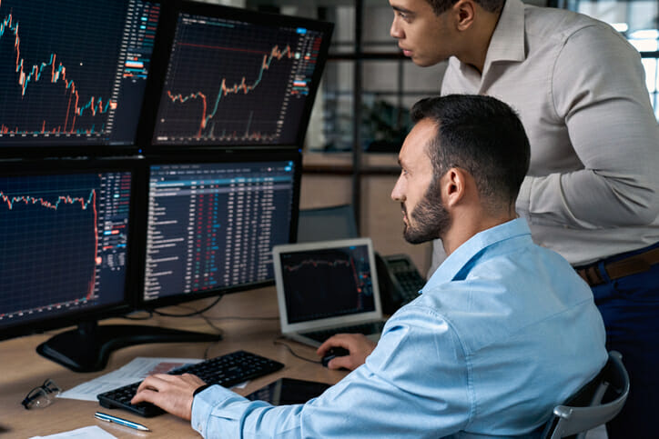 How to Know When the Stock Market Bottoms Out - SmartAsset